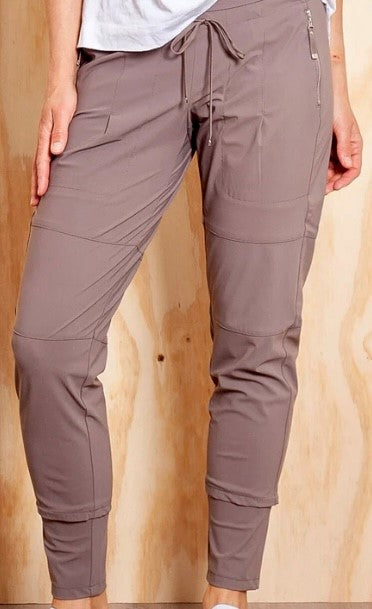 Raffaello Rossi Candy Pant - Taupe – Soubret Pink Boutique